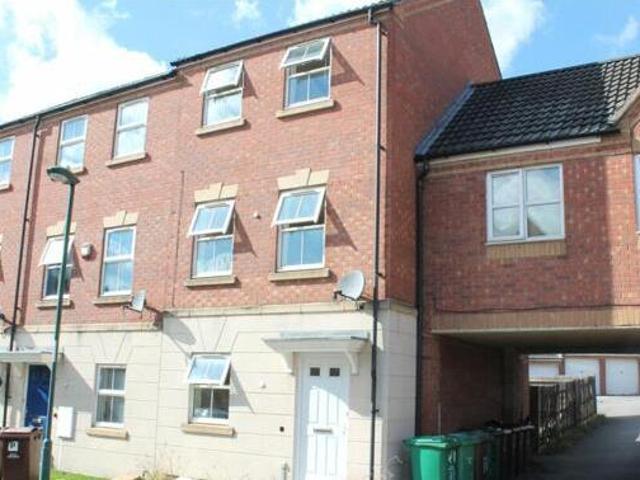 4 Bedroom End Of Terrace House For Sale In Nottingham, Nottinghamshire
