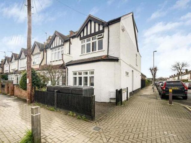 4 Bedroom End Of Terrace House For Sale In New Malden
