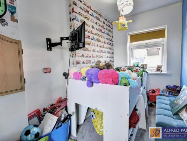4 bedroom end of terrace house for sale in Newbold Avenue, Monkwearmouth, Sunderland, SR5