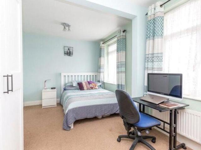 4 bedroom end of terrace house for sale in Nibley Road, Bristol, BS11