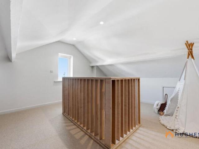 4 bedroom end of terrace house for sale in Nicholson Road, Hexthorpe, Doncaster, DN4
