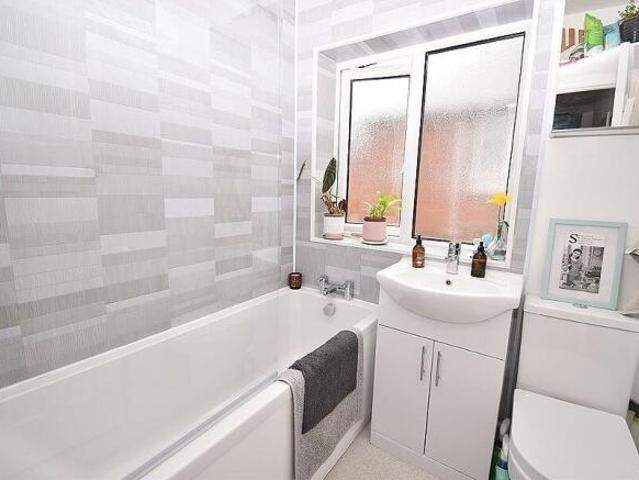 4 bedroom end of terrace house for sale in Saxon Road, Heavitree, Exeter, EX1