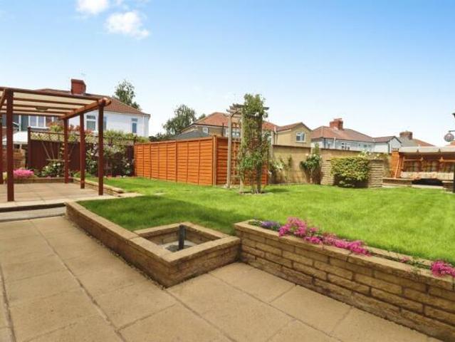 4 bedroom end of terrace house for sale in Speedwell Road, Bristol, BS15