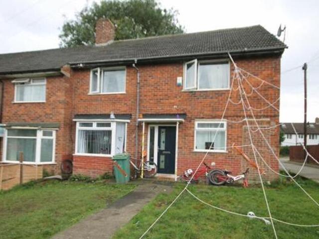 4 Bedroom End Of Terrace House For Sale In Stockton on tees, Durham