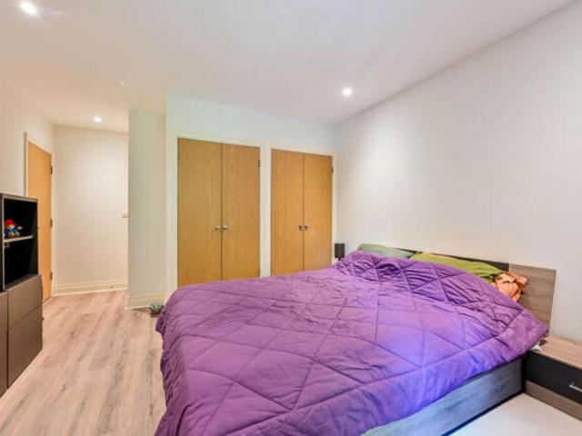4 bedroom end of terrace house for sale in Princess Mary Close, Queen Elizabeth Park, Guildford, GU2
