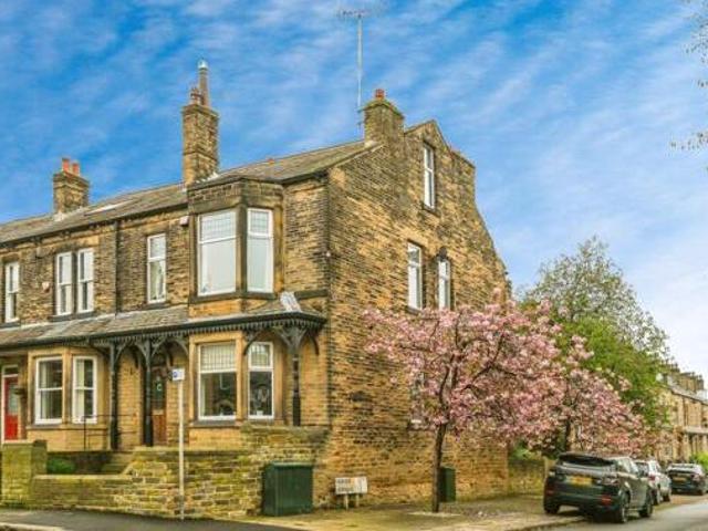 4 Bedroom End Of Terrace House For Sale In Pudsey