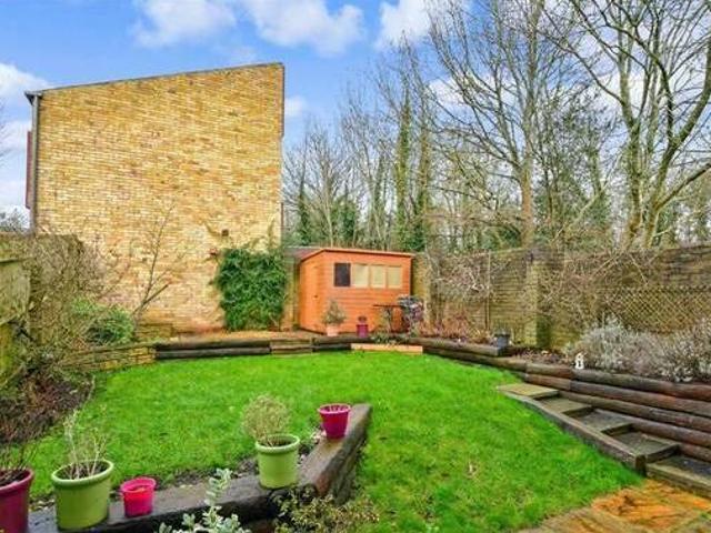 4 bedroom end of terrace house for sale in Punch Croft New Ash Green Longfield Kent DA3
