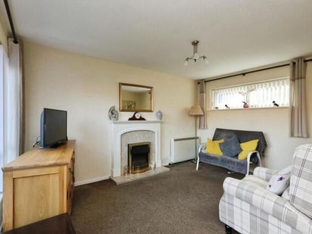 4 bedroom end of terrace house for sale in Queen Street, Doncaster, DN4