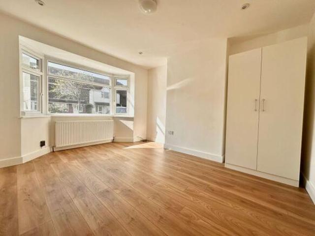 4 bedroom end of terrace house for sale in Queens Road, Eastbourne, BN23