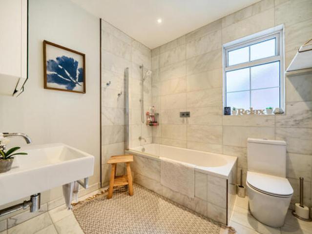 4 bedroom end of terrace house for sale in Queenswood Road, London, SE23