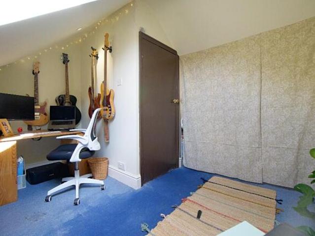 4 bedroom end of terrace house for sale in Roff Avenue | Bedford | Beds | MK41 | 3 reception rooms, MK41