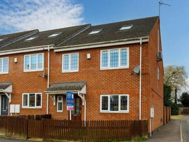 4 Bedroom End Of Terrace House For Sale In Radford Semele