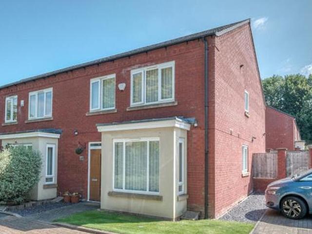 4 Bedroom End Of Terrace House For Sale In Rednal, Birmingham