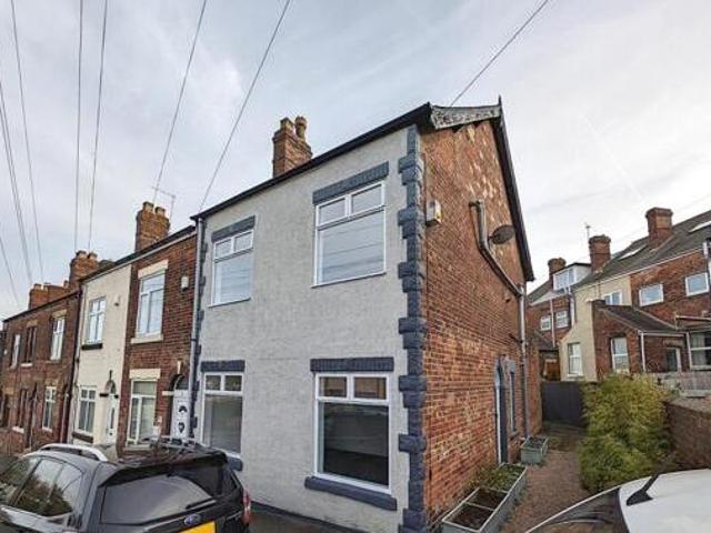 4 Bedroom End Of Terrace House For Sale In Woodhouse
