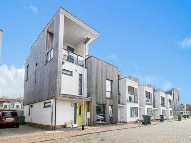 4 Bedroom End Of Terrace House For Sale In West Bromwich