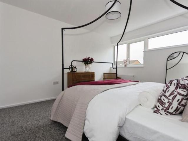 4 bedroom end of terrace house for sale in Wisley Way, Birmingham, B32