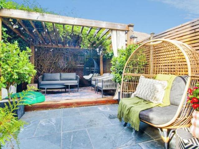 4 bedroom end of terrace house for sale in The Forge, Hempsted, Gloucester, GL2