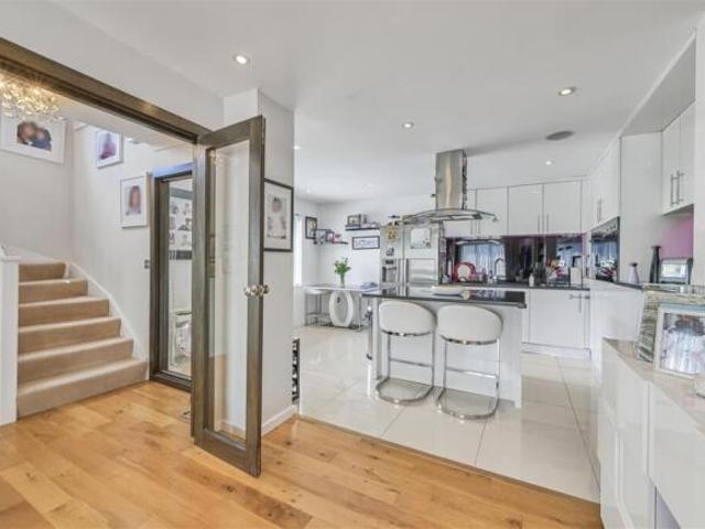 4 bedroom end of terrace house for sale in The Hub Buildings, Harberson Road, SW12
