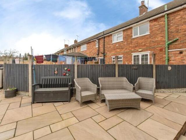4 bedroom end of terrace house for sale in Thirlmere Road, Chester, CH2