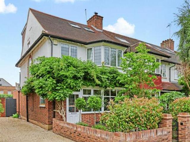 4 Bedroom End Of Terrace House For Sale In Twickenham