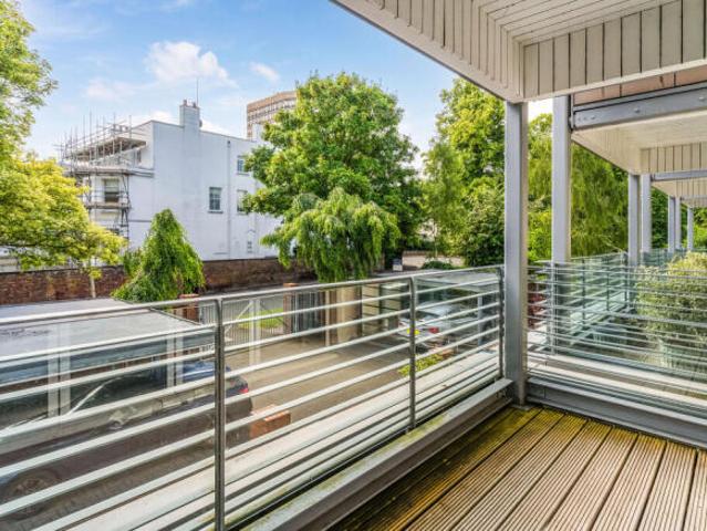 4 bedroom end of terrace house for sale in Vittoria Walk, Cheltenham, GL50