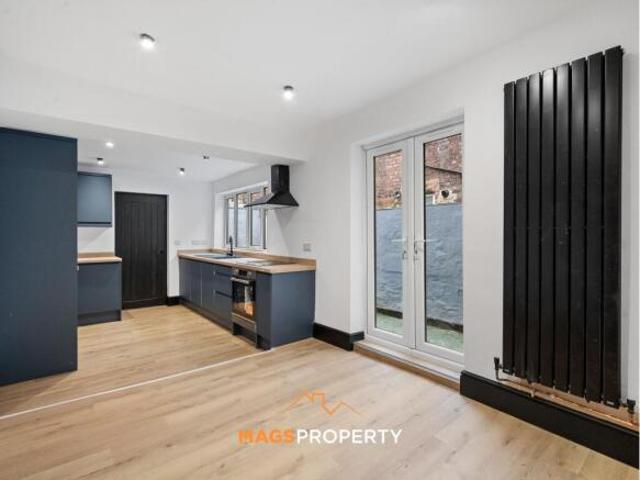 4 bedroom end of terrace house for sale in Victoria Road, Tuebrook, L13