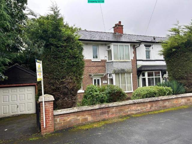 4 bedroom end of terrace house to rent