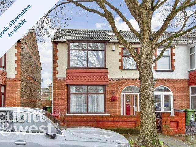 4 bedroom end of terrace house to rent