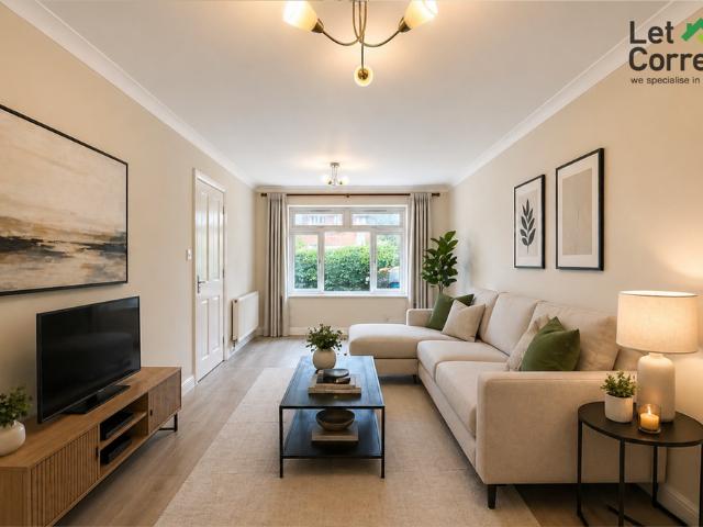 4 bedroom end of terrace house to rent