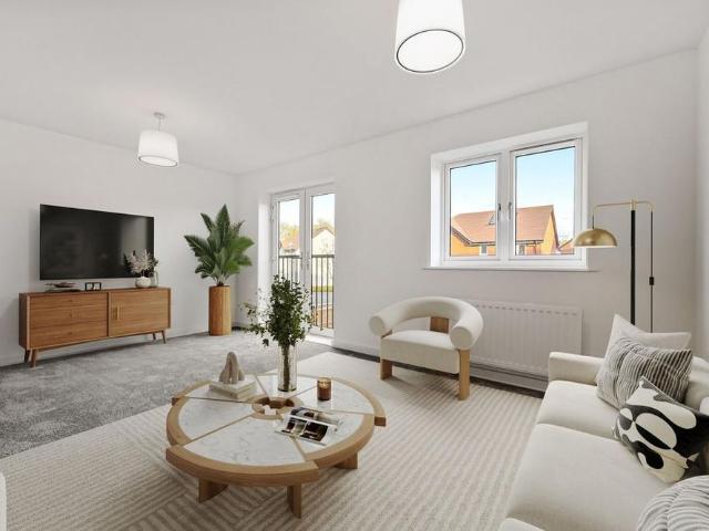4 bedroom end of terrace house to rent