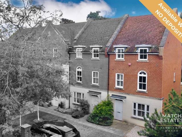 4 bedroom end of terrace house to rent