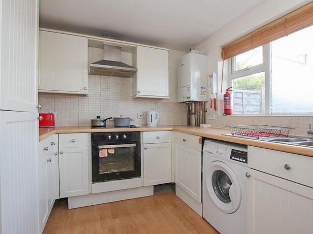 4 bedroom house of multiple occupation to rent