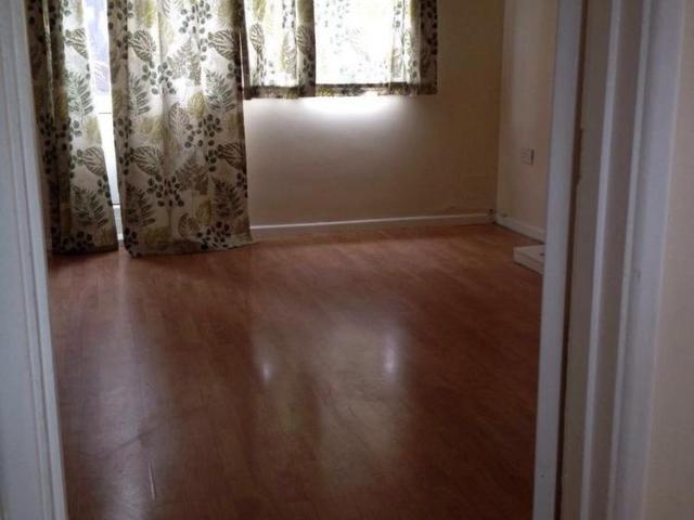 4 bedroom end of terrace house to rent