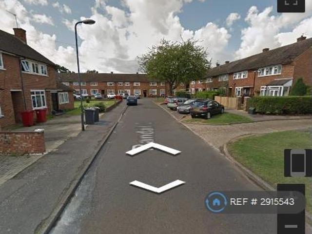 4 bedroom end of terrace house to rent