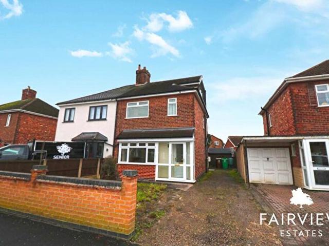 4 Bedroom End Of Terrace House To Rent In Welwyn Road, Nottingham, NG8