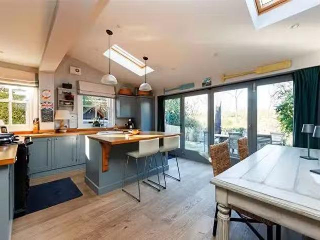4 Bedroom End Terrace House For Sale In Graffham, Petworth, We.