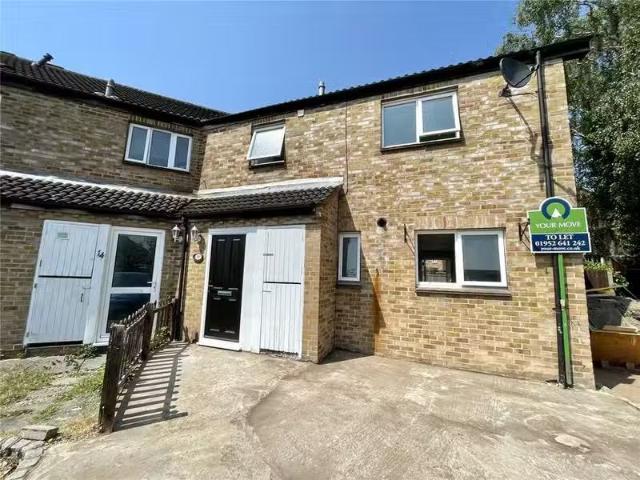 4 bedroom End Terrace House to rent, Oakfield Road, Telford, T.