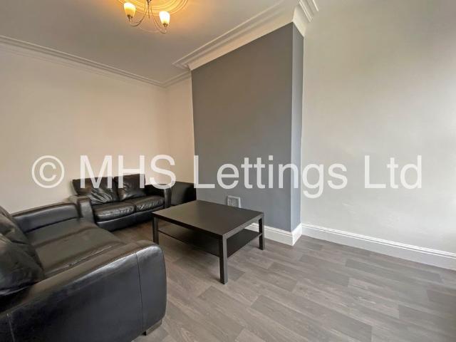 4 Bedroom End Terraced House for rent in Beechwood Mount