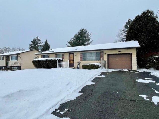 4 bedroom, Endicott NY 13760 88655640