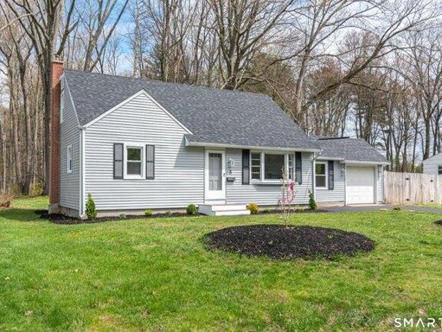 4 bedroom, Enfield CT 06082 102562875