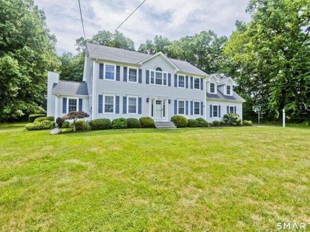 4 bedroom, Enfield CT 06082 104649648