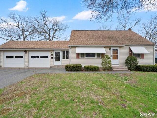 4 bedroom, Enfield CT 06082 LS101747406