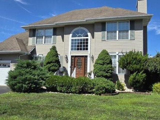 4 bedroom, Englishtown NJ 07726 105142572