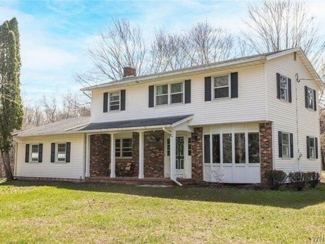 4 bedroom, East Bethany NY 14054 103621257