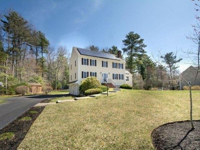 4 bedroom, East Bridgewater MA 02333 102412812