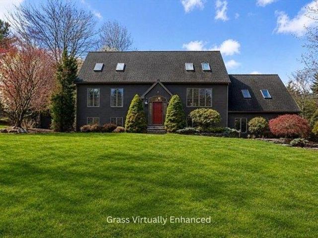 4 bedroom, East Bridgewater MA 02333 LS102725236