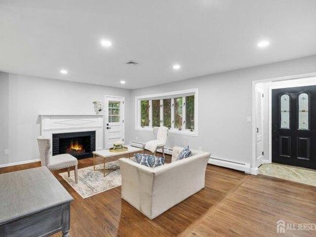 4 bedroom, East Brunswick NJ 08816 102565901