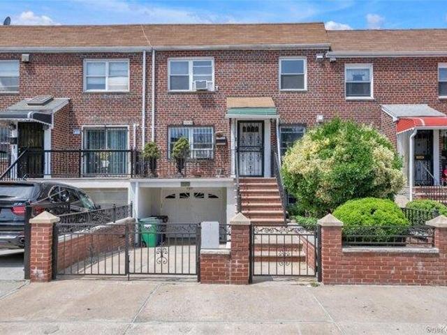 4 bedroom, East Elmhurst NY 11370 105206737