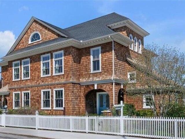 4 bedroom, East Greenwich RI 02818 LS102090184