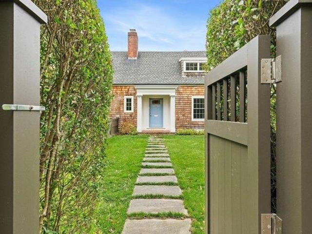 4 bedroom, East Hampton NY 11937 LS96596943